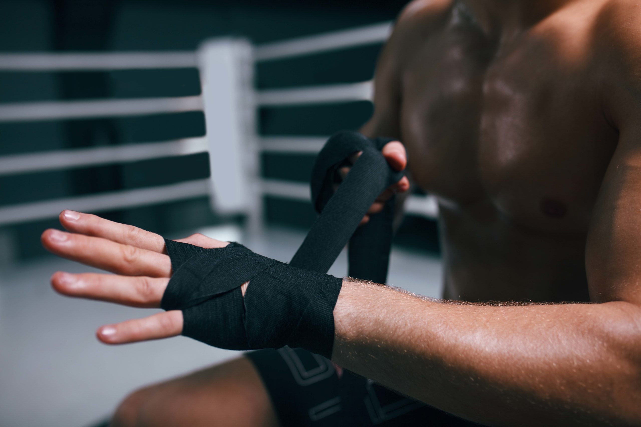 Comment bien mettre ses bandes de boxe : Guide complet pour protéger ...